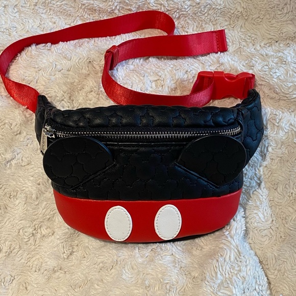 Loungefly | Bags | Loungefly Disney Mickey Mouse Quilted Fanny Pack New ...